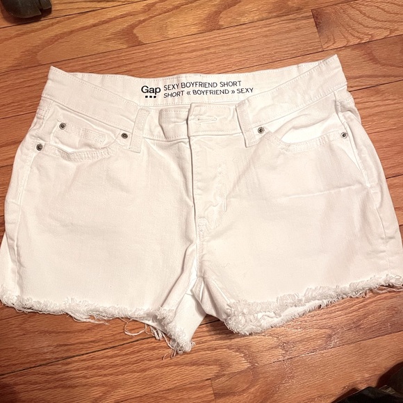 GAP | Shorts | Gap Sexy Boyfriend Short White Size 25 | Poshmark